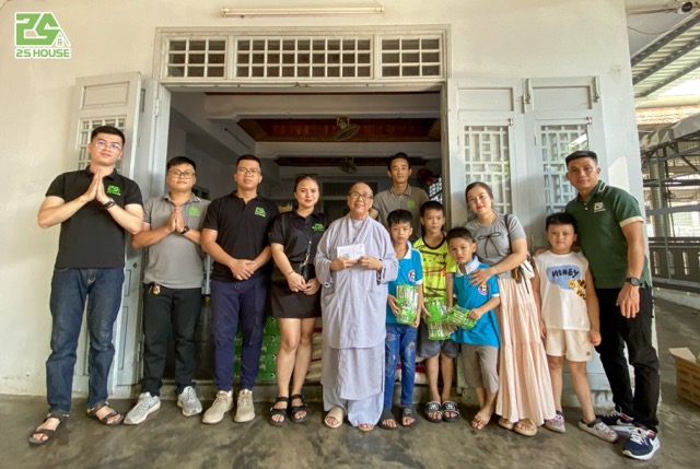 2S HOUSE gửi tấm lòng nhỏ đến trại nuôi dưỡng trẻ mồ côi chùa Đức Sơn ...